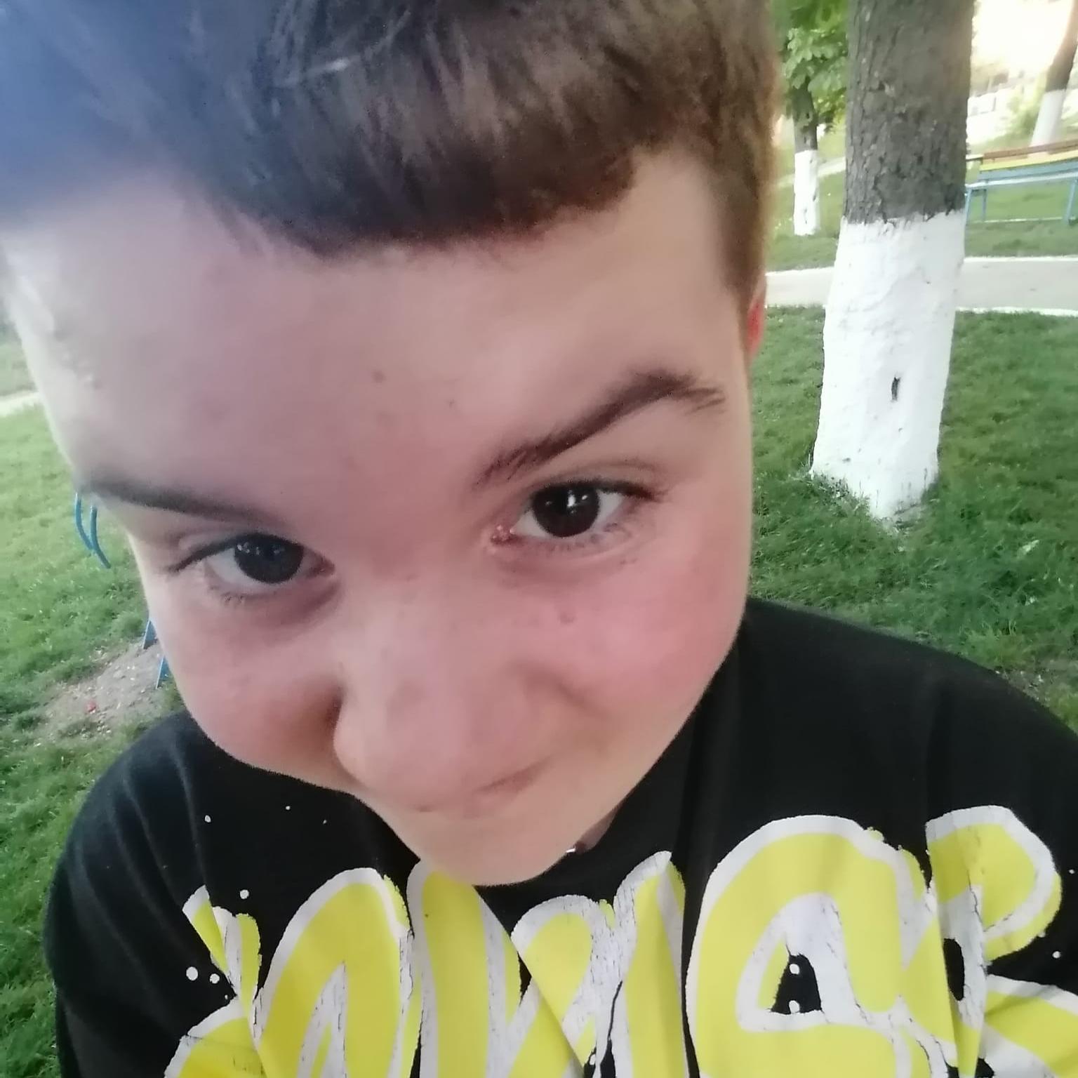 Download Pluiskoe eric remix by DJ FLOPPY | Listen MP3 & WAV for FREE ...