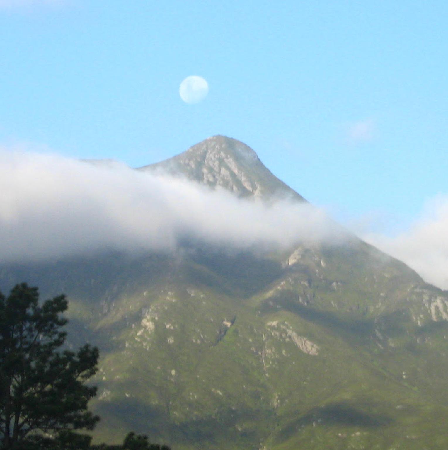 Download Didst see the moon (C Gulston) Lourens Faul by Lourens Faul ...