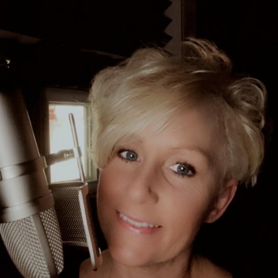 Listen To Auditions Audiobook By Gina Jones 4614
