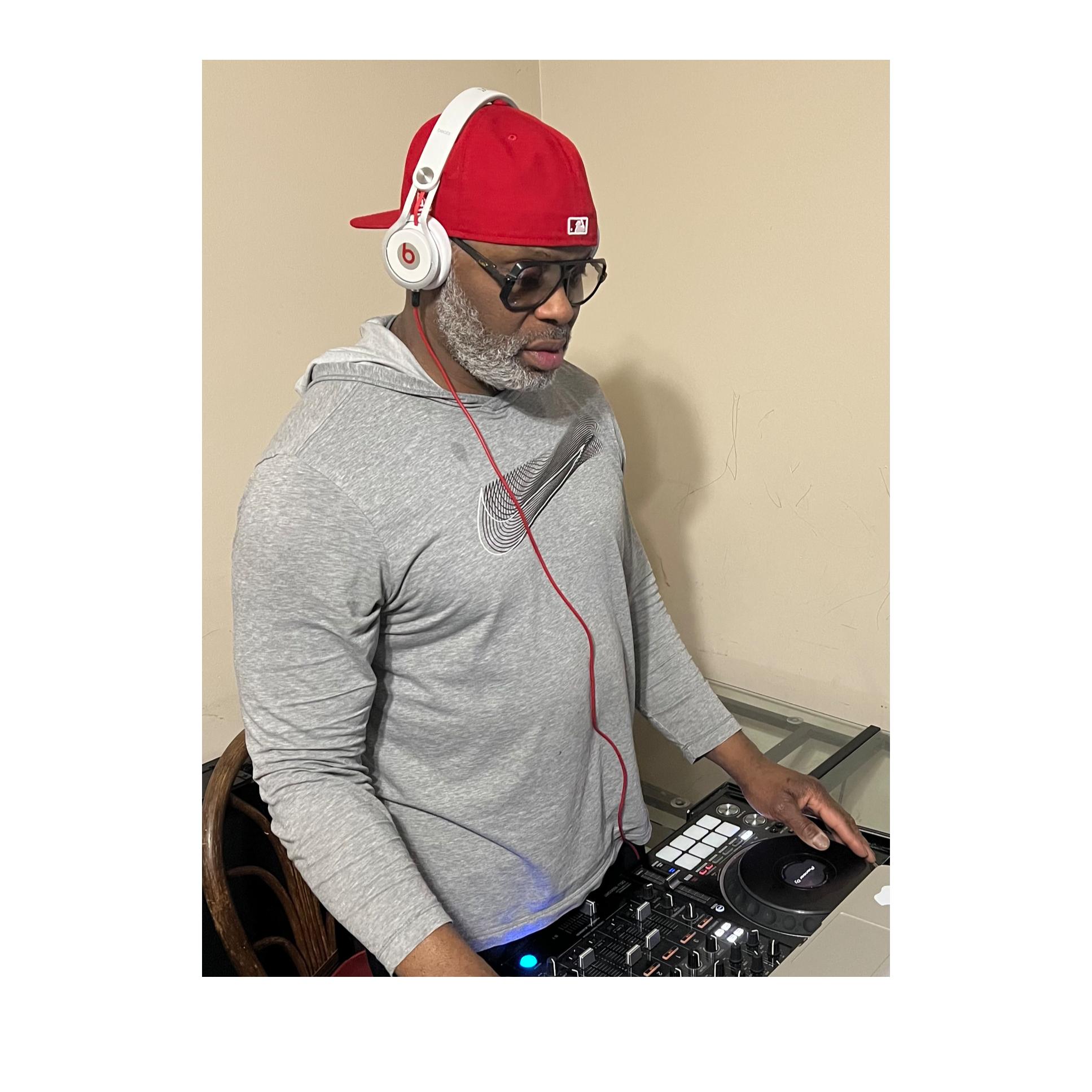 DJ QQUINN audio | Listen on audio.com