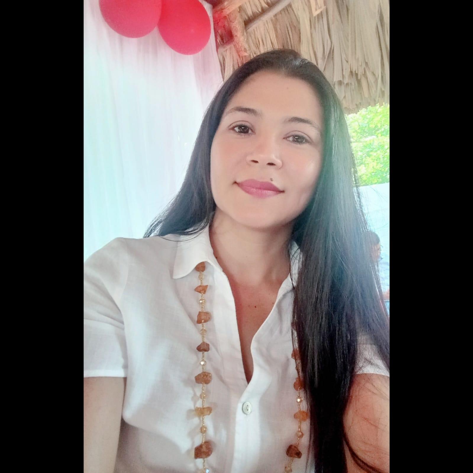 Mayra Mora audio | Listen on audio.com