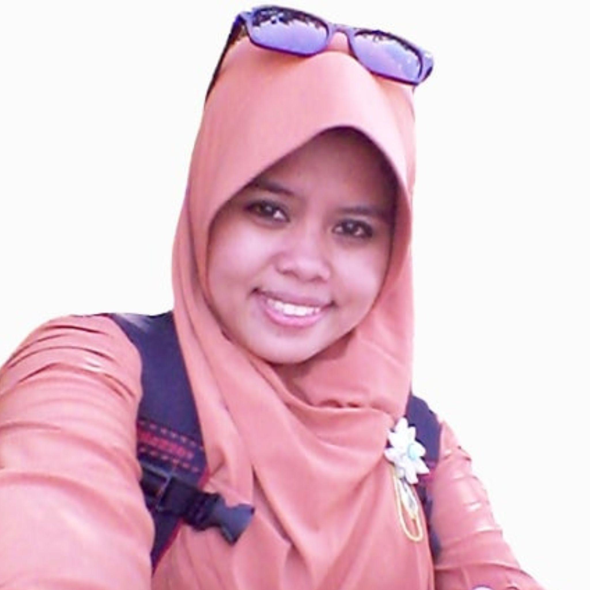 Laela Mahmudah audio | Listen on audio.com