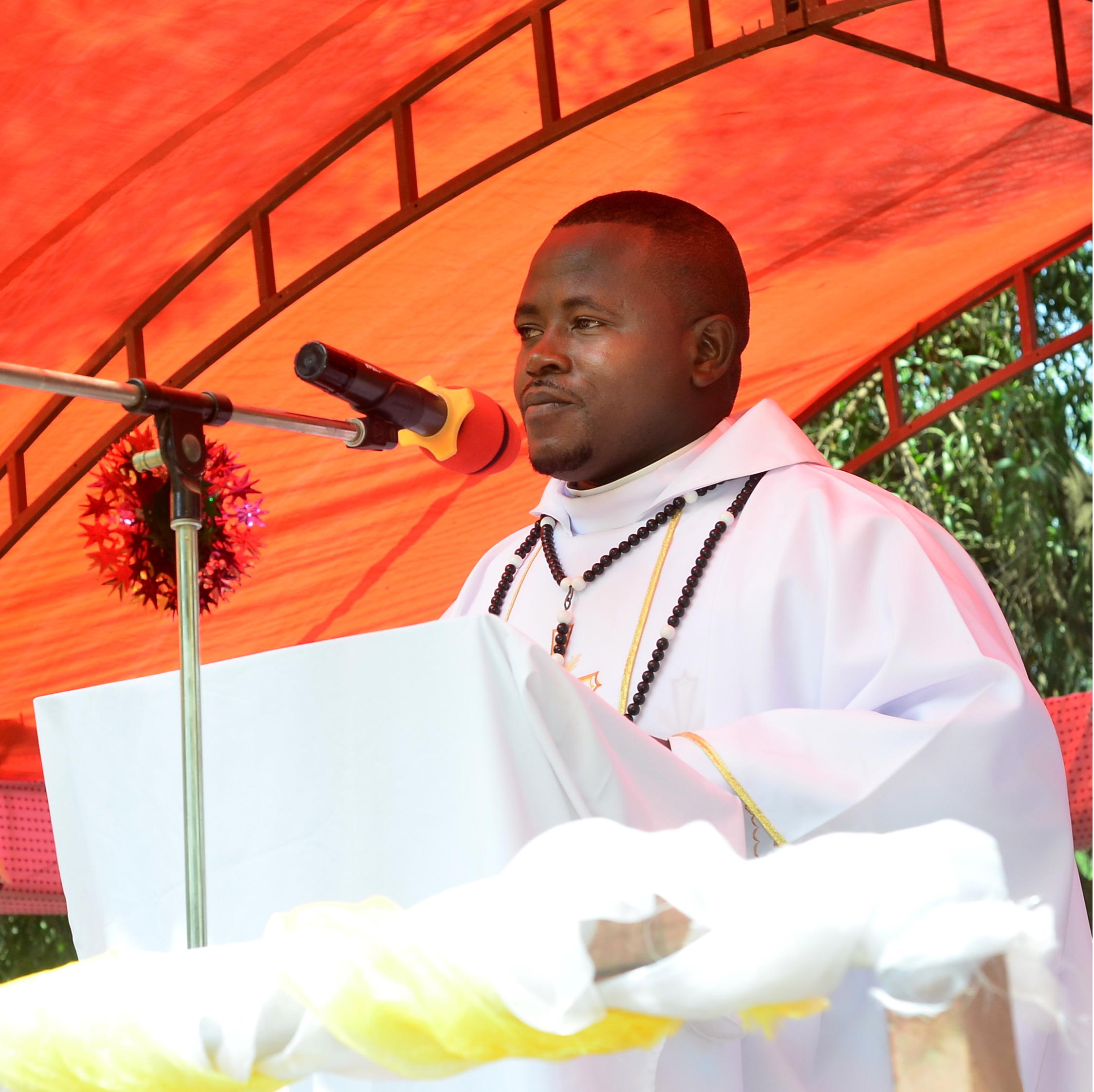 Download 1er Mai Saint Joseph Travailleur by Père Gérard KABONGO, M.Afr ...